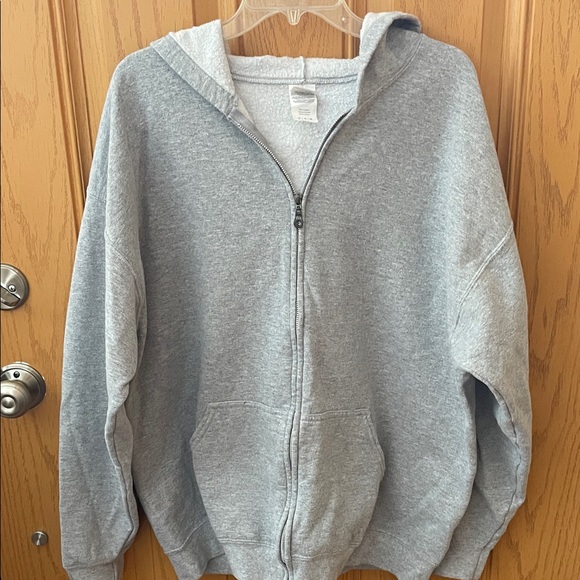 Gildan | Shirts | Gildan Heavy Blend Light Gray Hoodie | Poshmark
